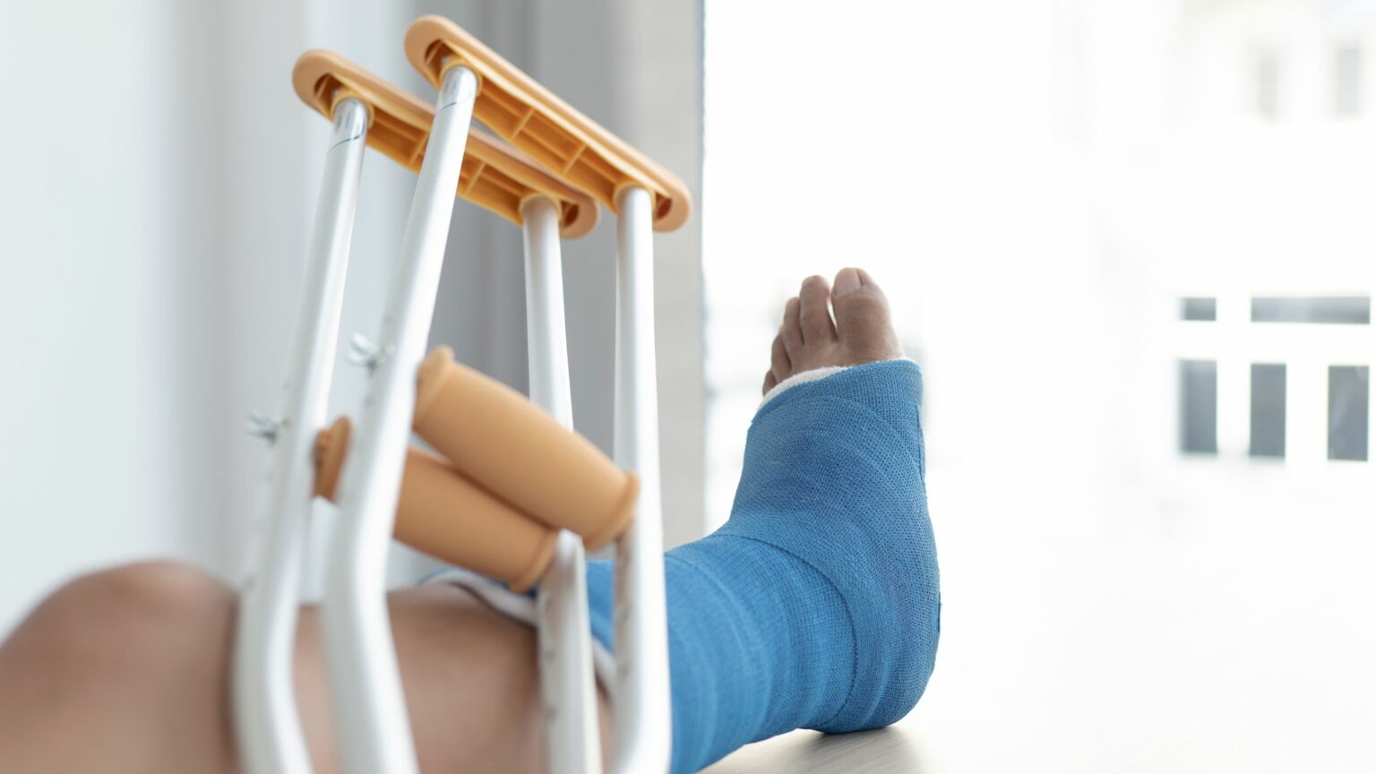 Strength Training Around An Injury - StrengthSpace